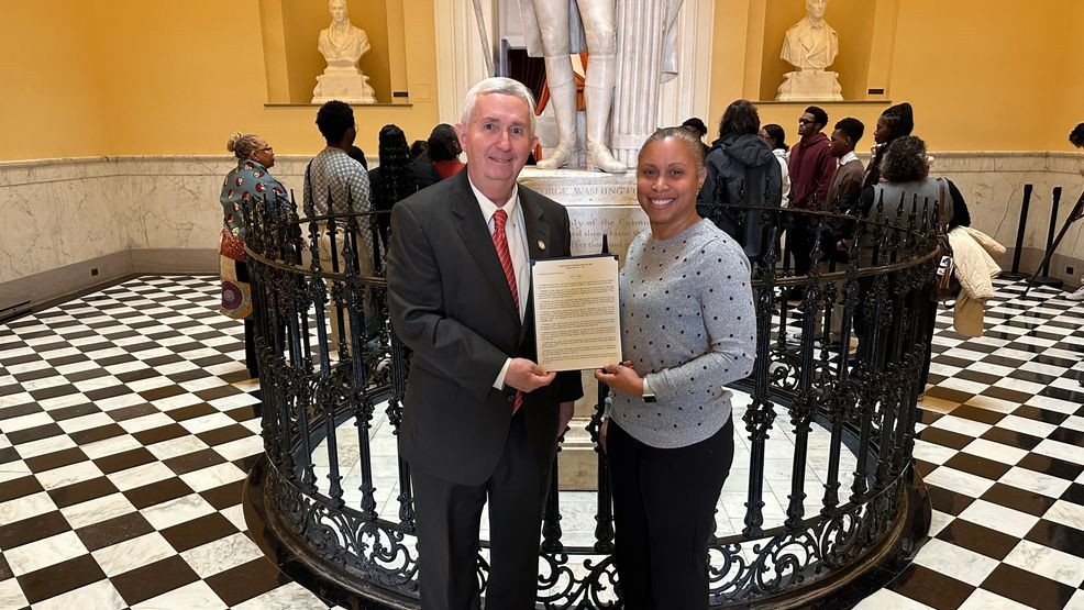 Lynchburg delegate honors late anchor Mark Spain with heartfelt resolution