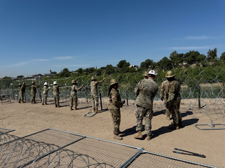 Hundreds of Texas National Guard troops headed to Laredo to help Border ...