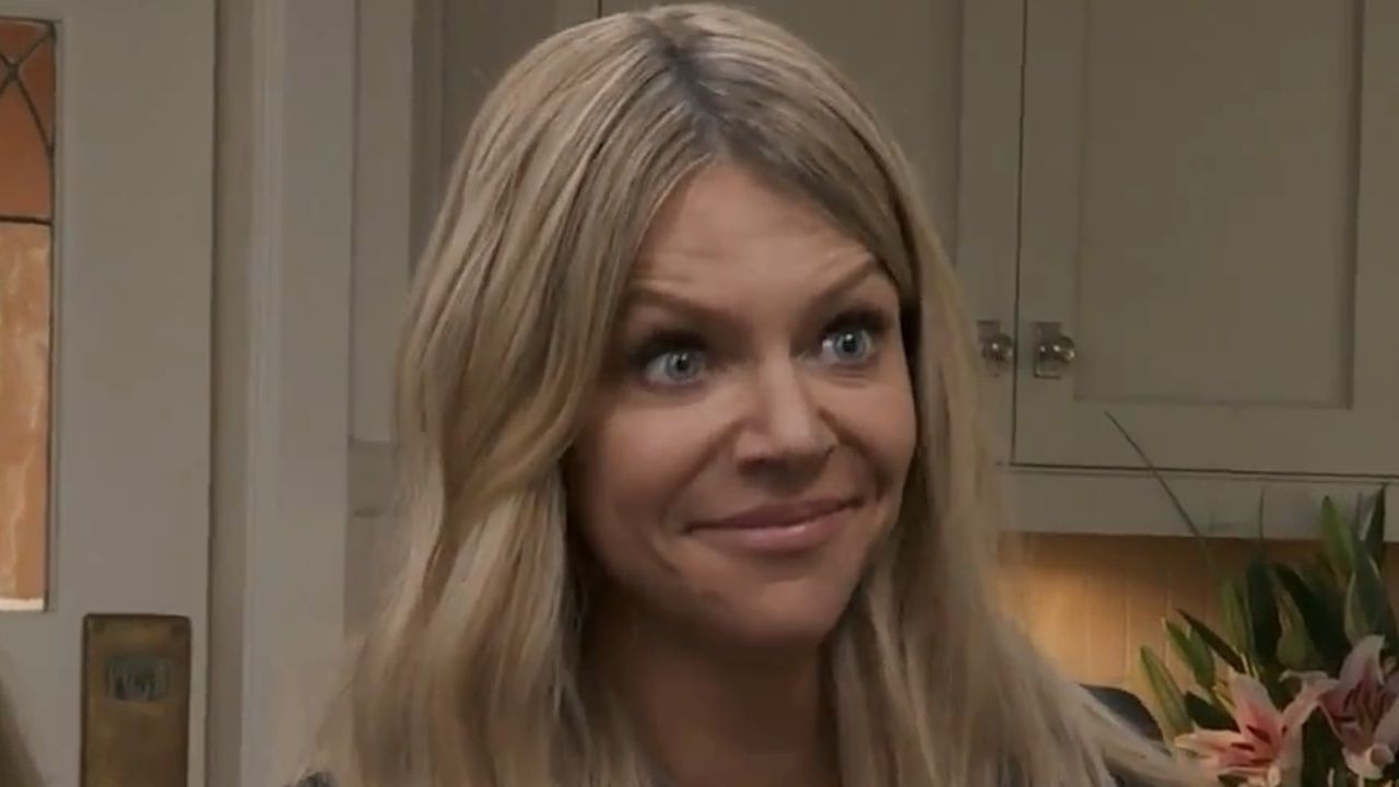 Kaitlin Olson's Super Bowl Post Is One That It's Always Sunny Fans Like ...