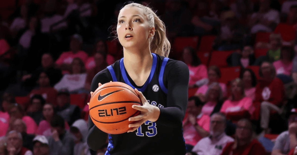 Clara Strack sets program record for blocks in Kentucky WBB’s 66-57 ...
