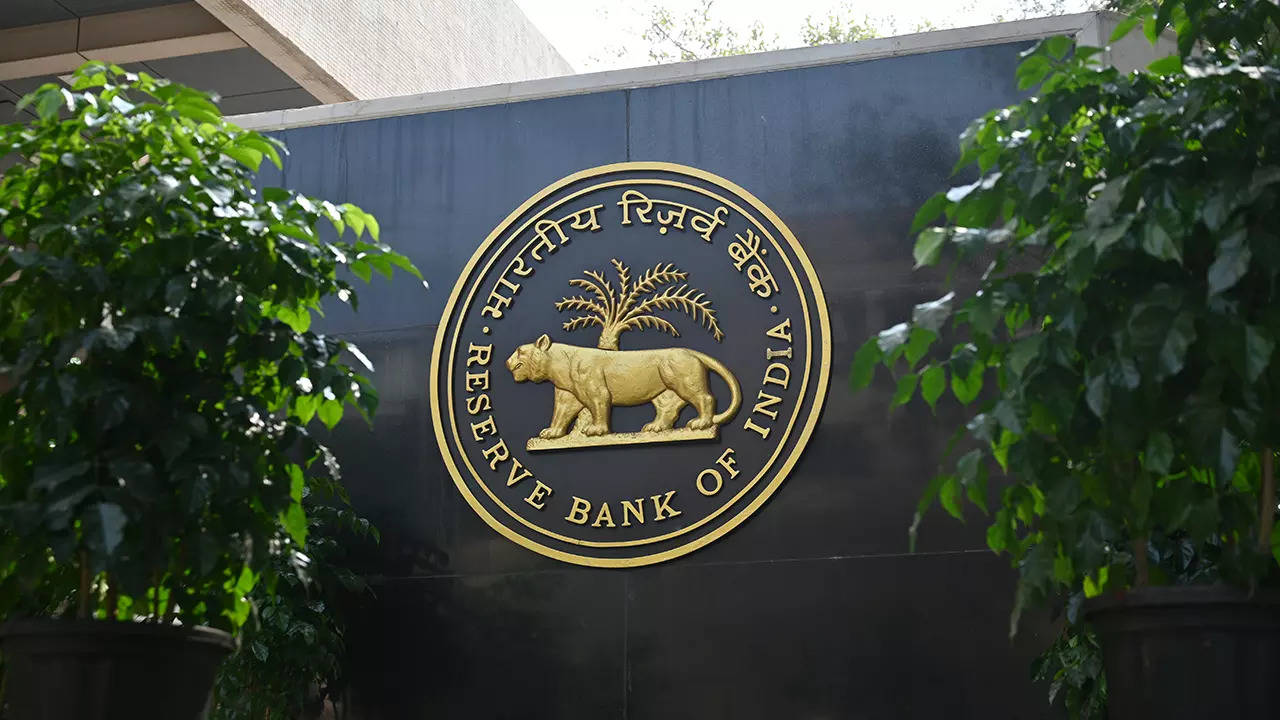 RBI sold at least $4 billion to prop up rupee, traders say