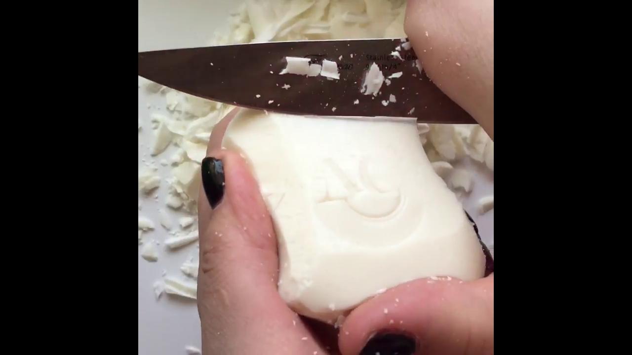 Satisfying Shredding Cream White Bar Soap