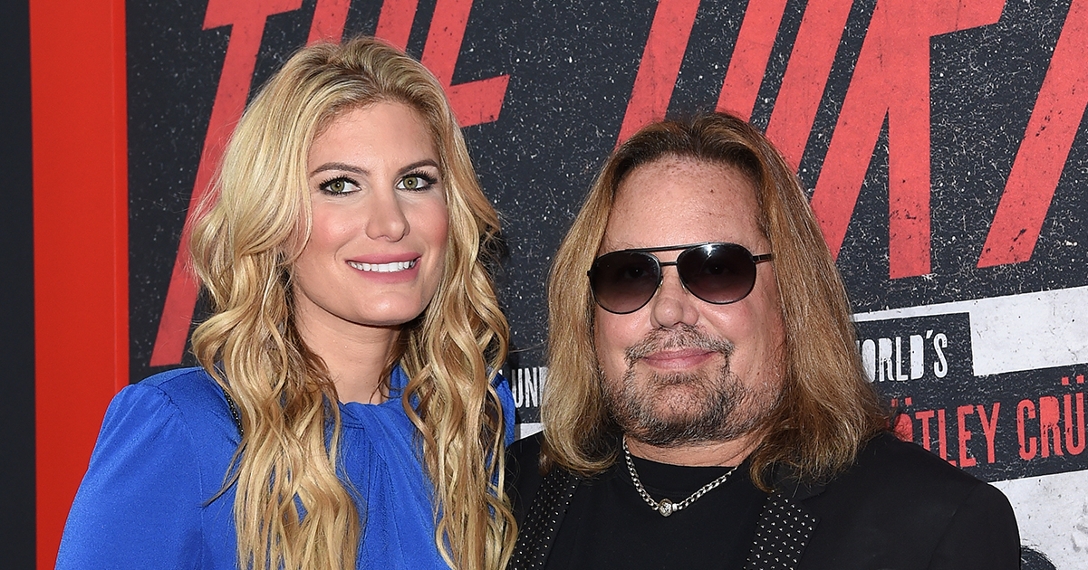Vince Neil’s girlfriend survives deadly plane crash