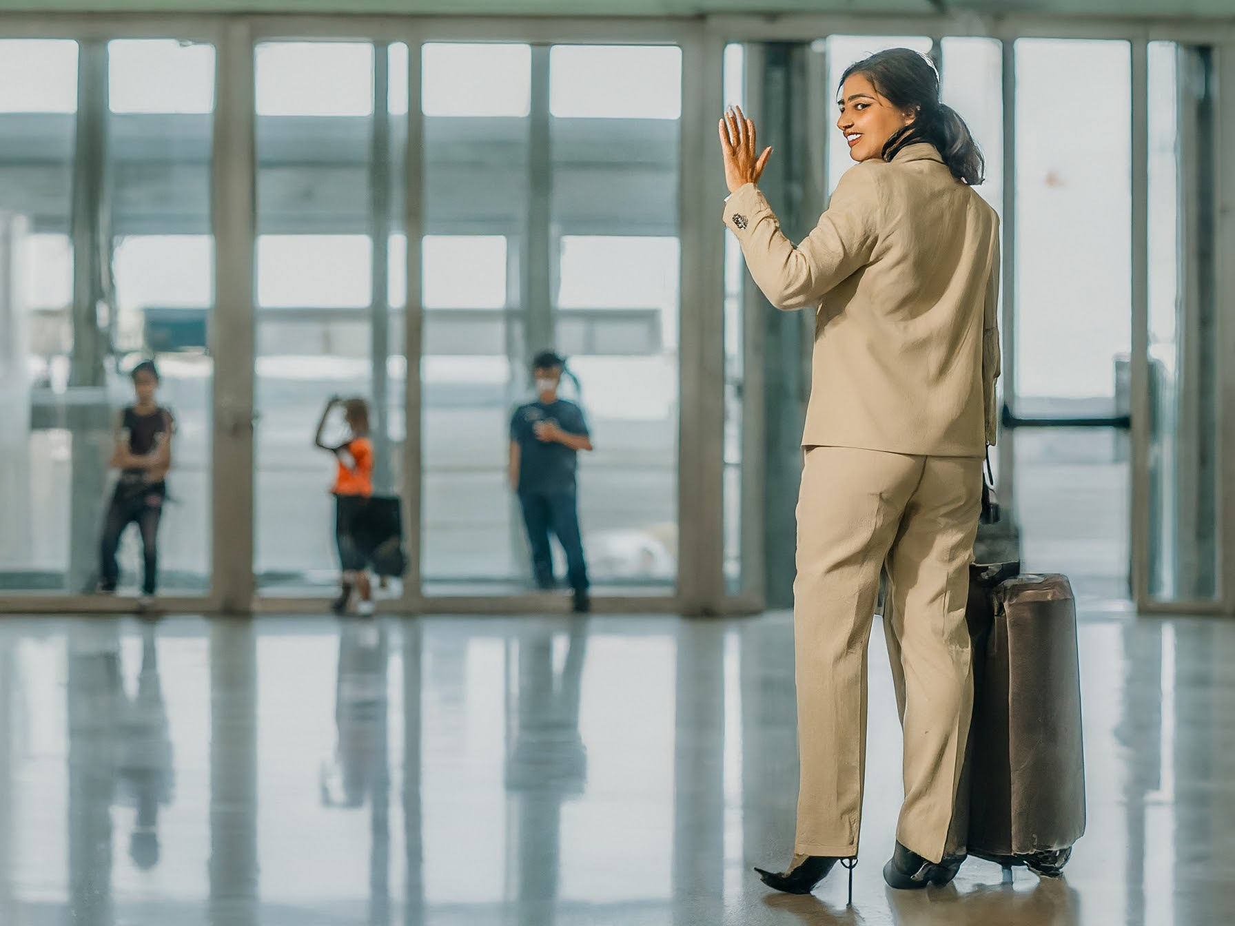 Meet super-mom Rachel Kaur, who flies 350 km daily for work, and it’s ...