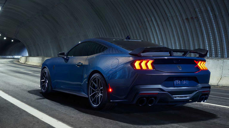 Ford Mustang: Only new sports car with RWD, manual & V8 in 2024