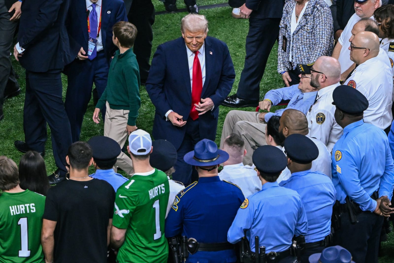 Trump slaps 25% tariffs on all steel and aluminium imports into US