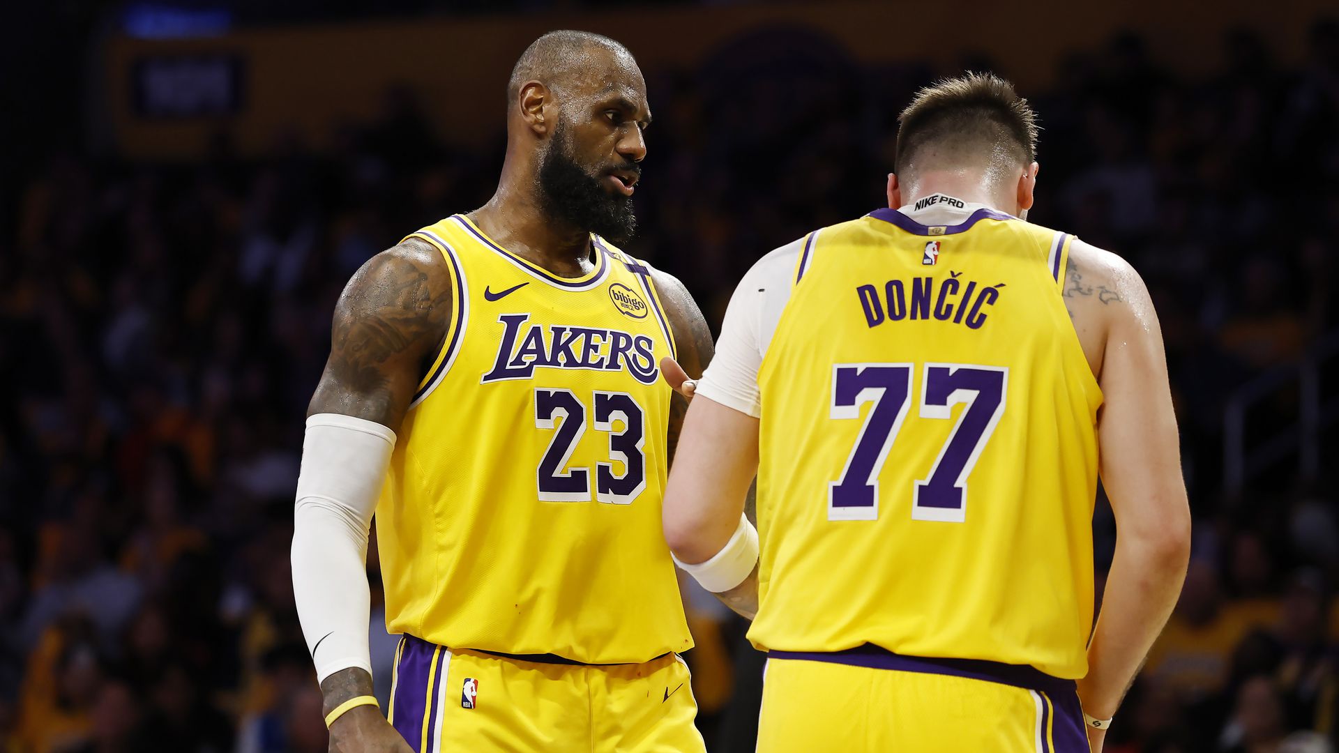 Lakers silence Jazz in Luka Dončić’s debut for sixth straight win