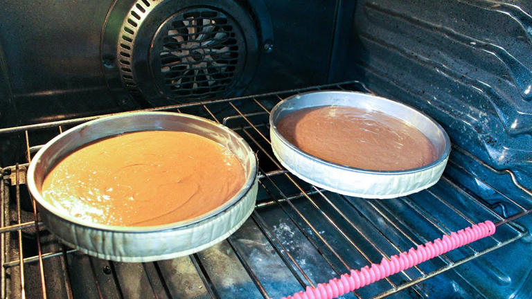 This Is Such A Decadent Chocolate Cake - Chocolate Fudge Oreo Cake