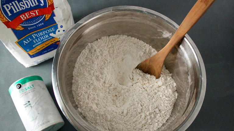 Massa Sovada Is A Sweet Portuguese Bread Made With Yeast Dough ...