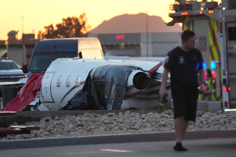 Plane owned by Motley Crue's lead singer Vince Neil crashes in Arizona and leaves one person dead