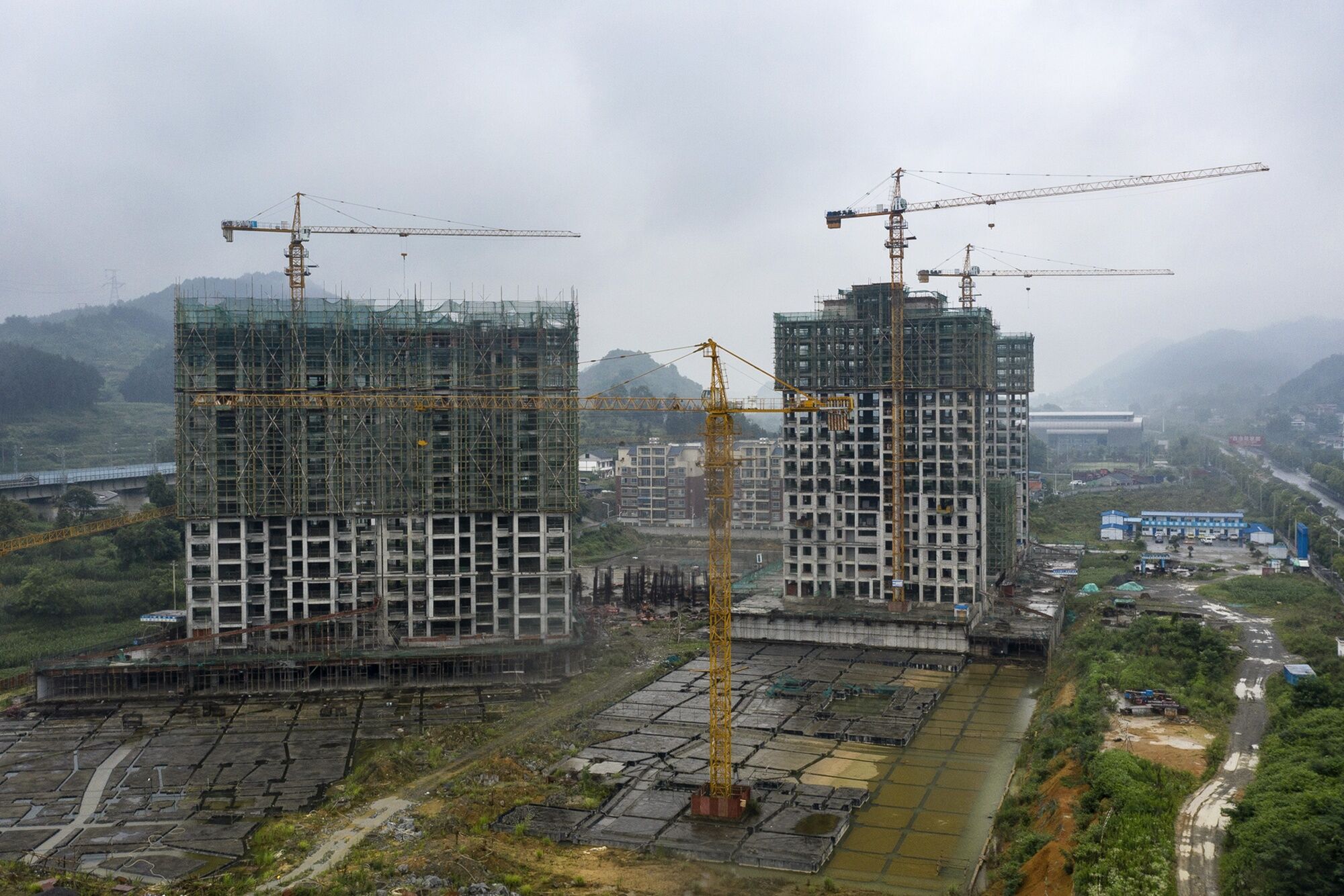 Why China Can’t Sort Out Its Property Market Mess