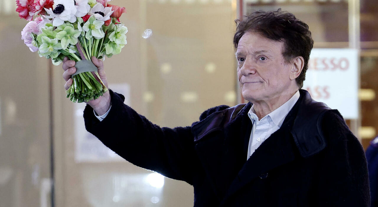 Massimo Ranieri: età, carriera, lo pseudonimo, la figlia riconosciuta ...