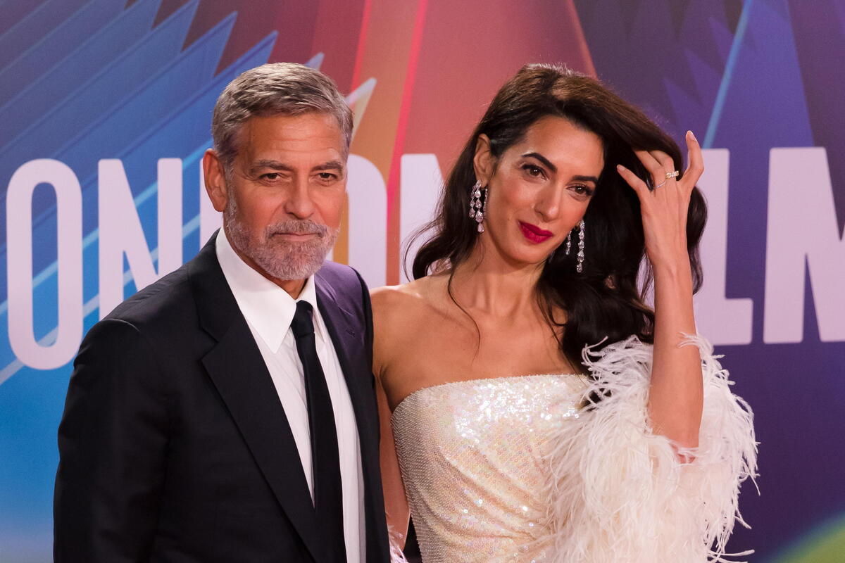 Amal Clooney nuovo “nemico numero 1” di Donald Trump (dopo il marito ...