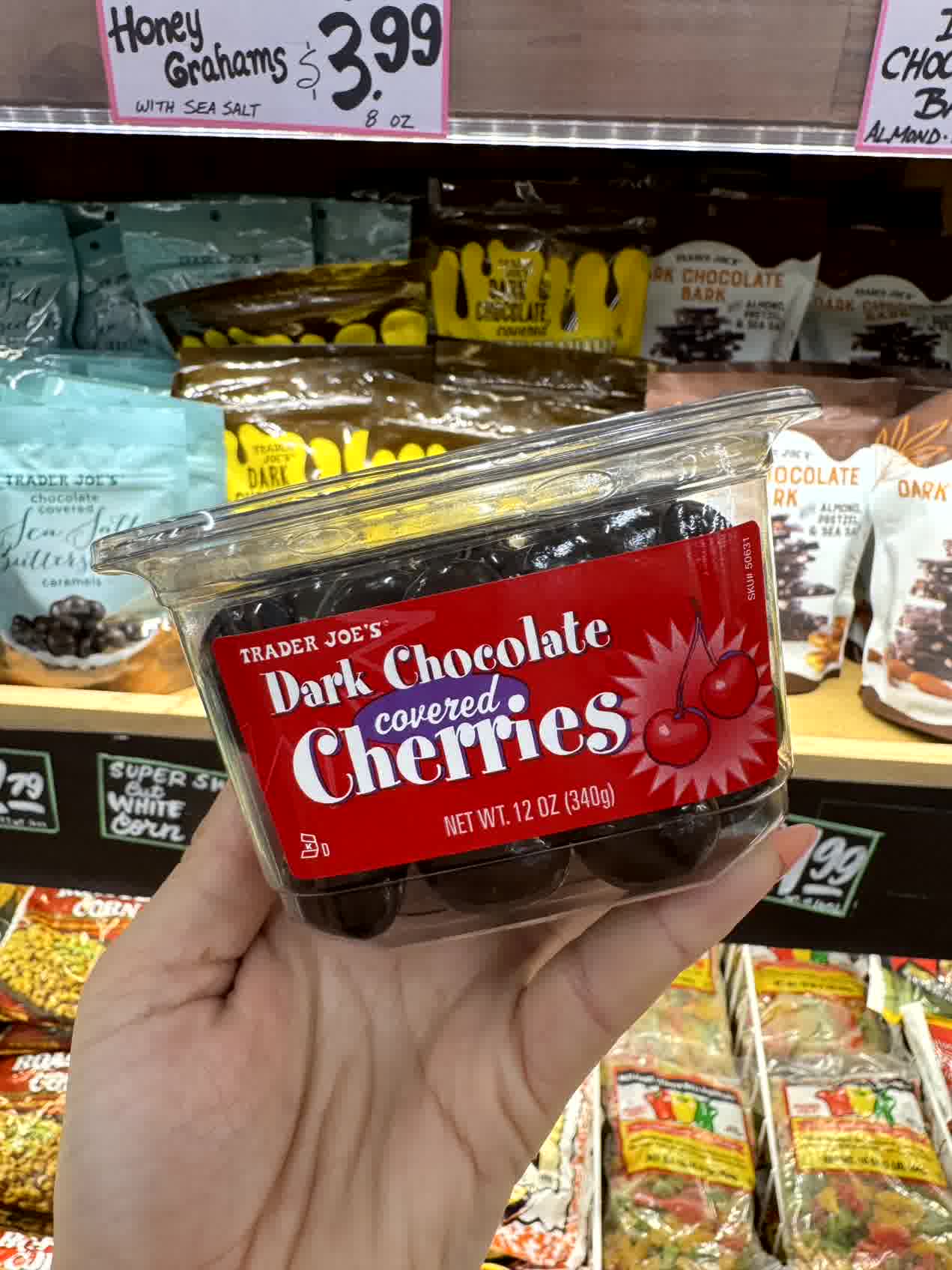 16 Best Trader Joe`s Sweets to Gift Your Valentine This Year