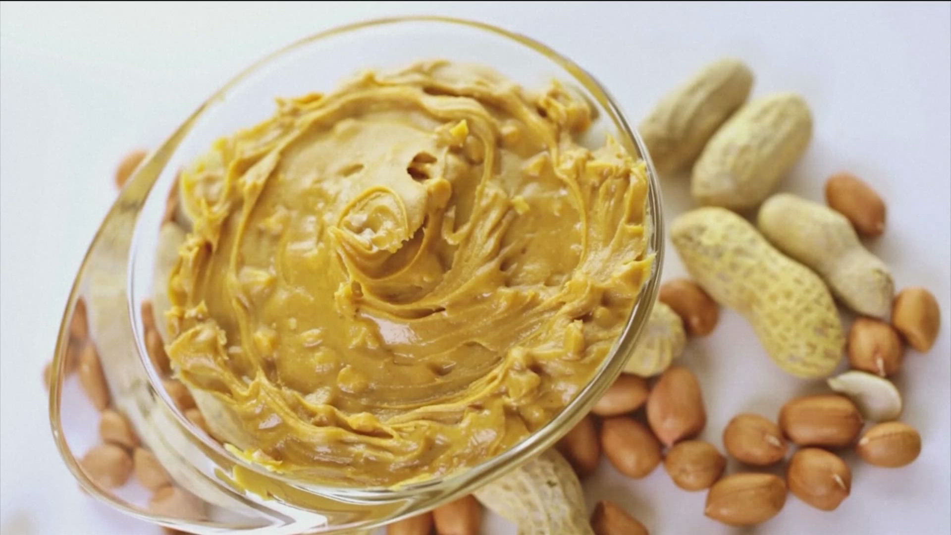 Eating small amounts of peanut butter could help overcome allergies ...