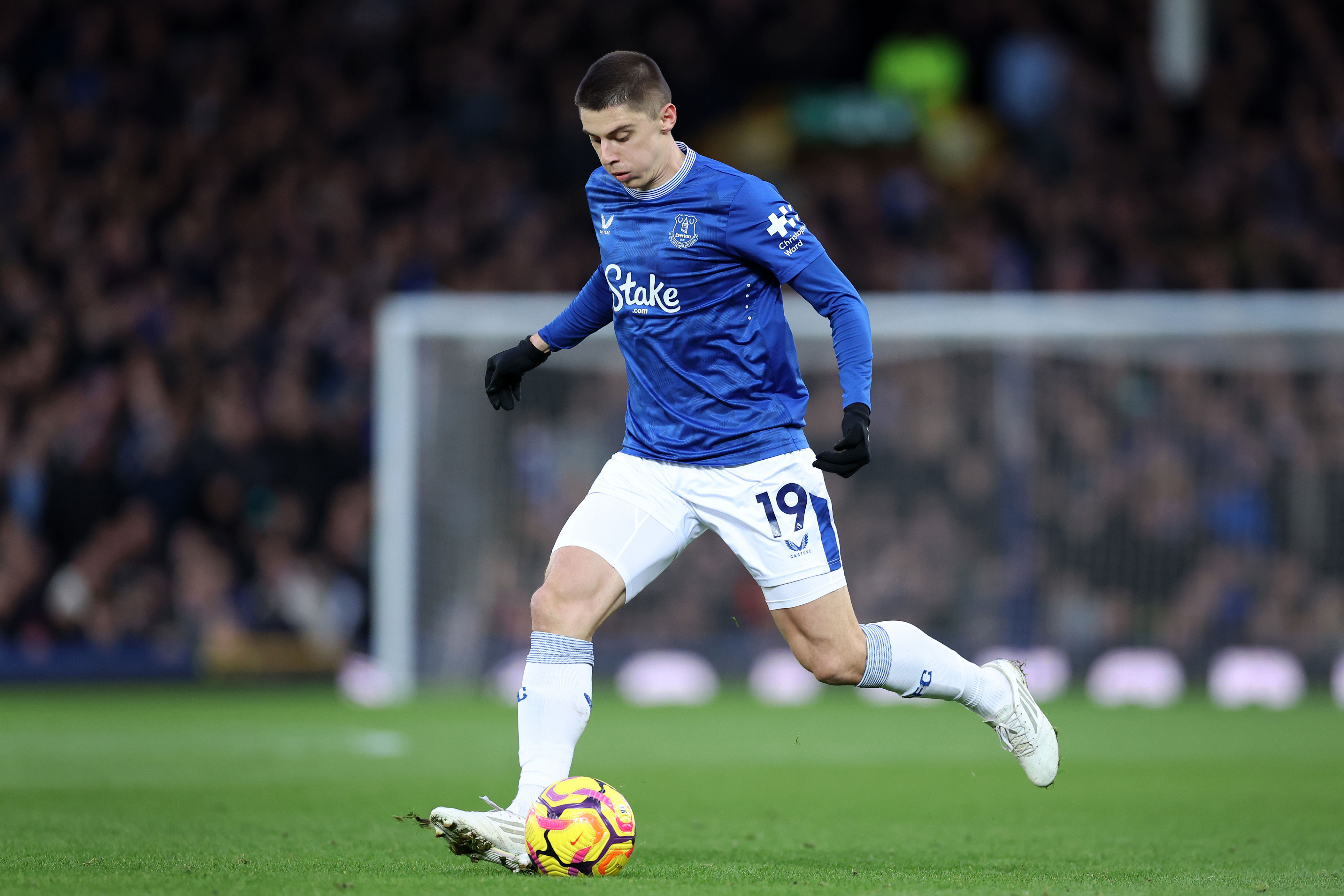 Five Everton players not spotted in training ahead of Liverpool - as ...