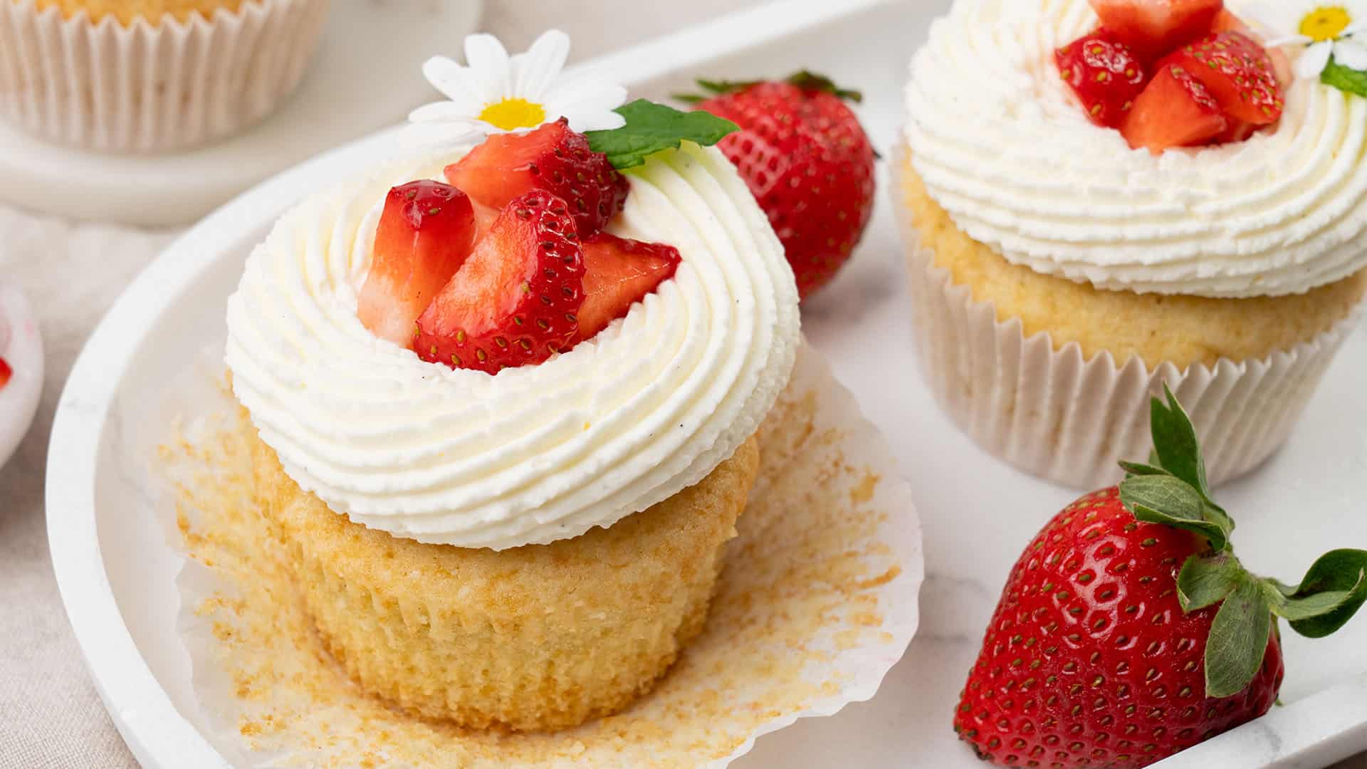 25 Deluxe Cupcake Recipes From Professional Bakers