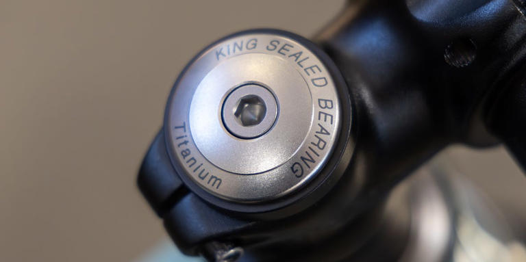 Why the King Titanium Headset is a Must-Have for Cyclists
