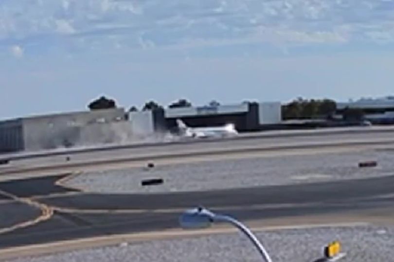 Shocking video of Vince Neil jet crashing with plane in Scottsdale ...