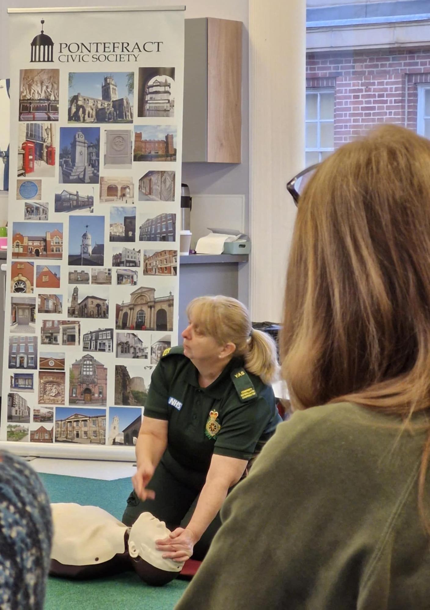 Free defibrillator training an overwhelming success in Pontefract