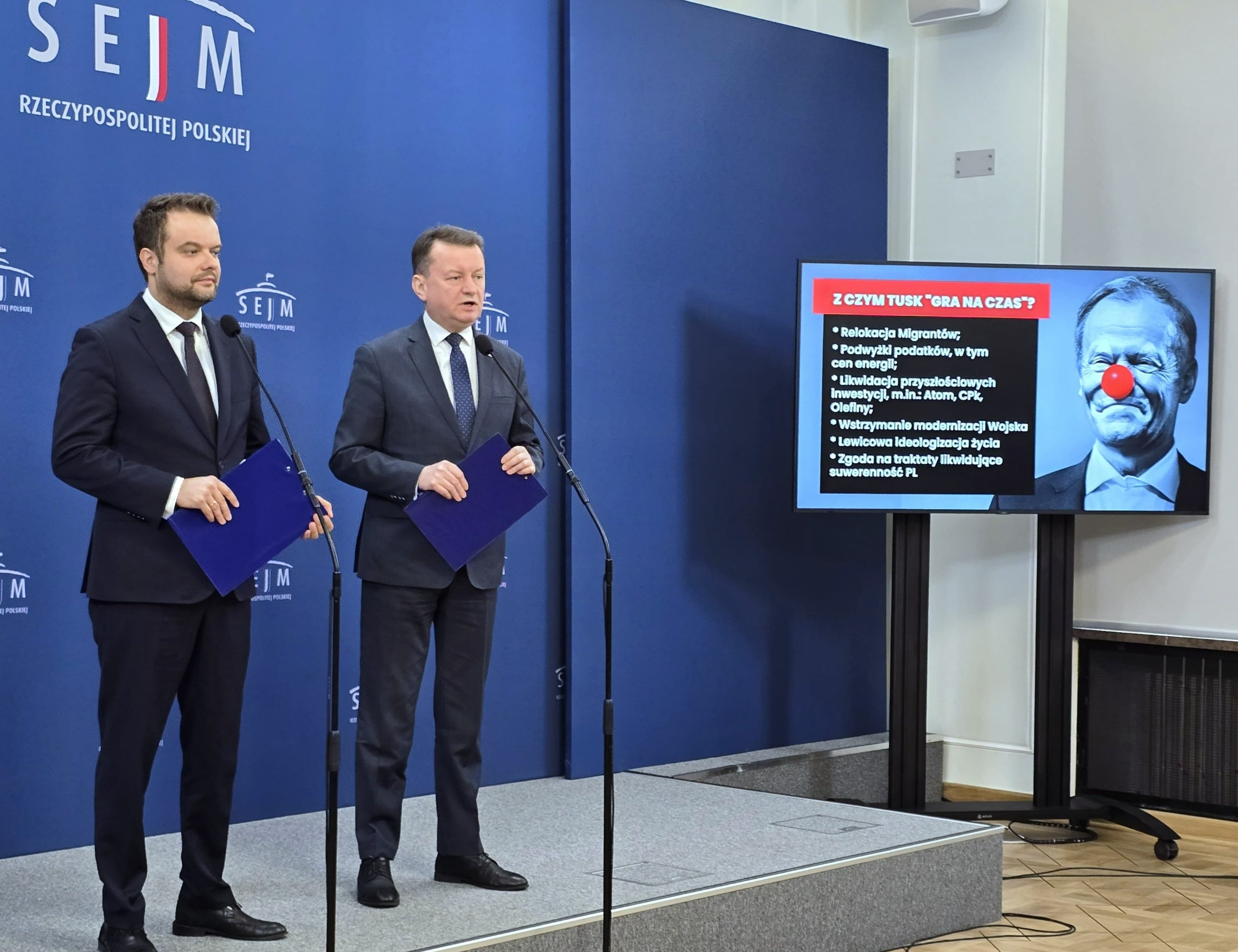 "Kolejna pusta obietnica Tuska". Błaszczak przypomina komisję Palikota