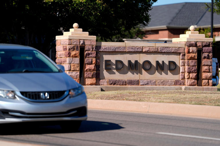 This Oklahoma City suburb just ranked in the top 15 suburbs in America ...