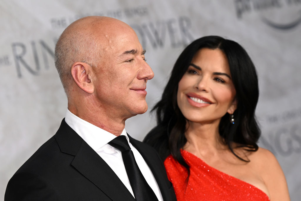 Jeff Bezos' Lavish Wedding Plans in an Unconventional Venue Receives ...