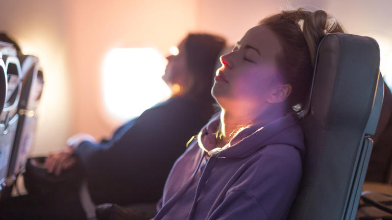 The Four Unspoken Rules For The Airplane's Empty Middle Seats
