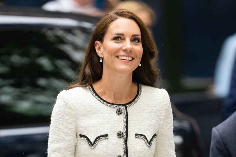 Kensington Palace issues unprecedented statement in defence of Kate ...