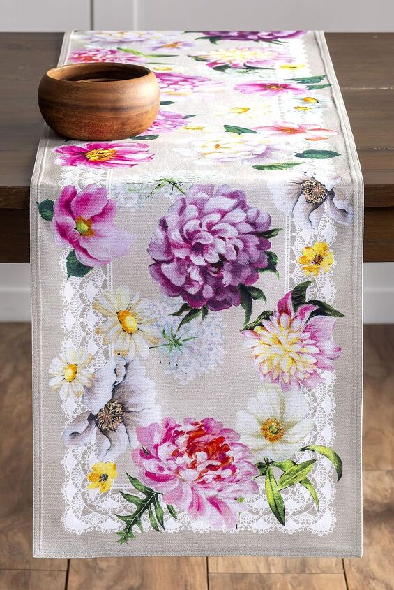 10 Colorful Table Runners to Spice Up Your Spring Meals
