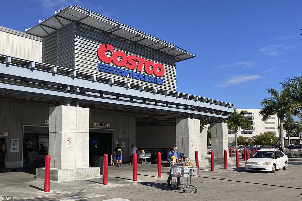 Costco sees drop in customer satisfaction rating