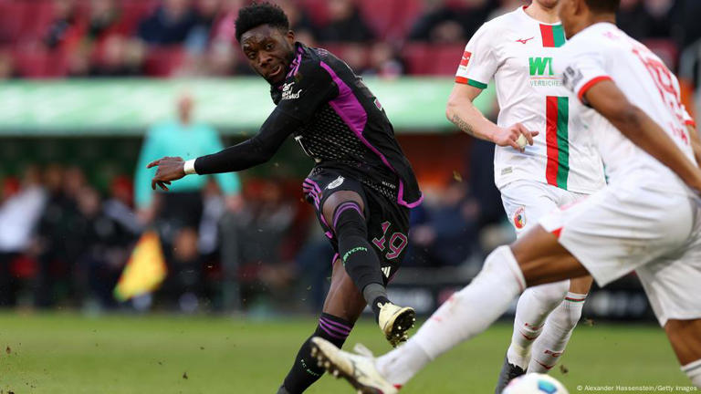 What Do These 18 Common Car Dashboard Symbols Actually Mean?