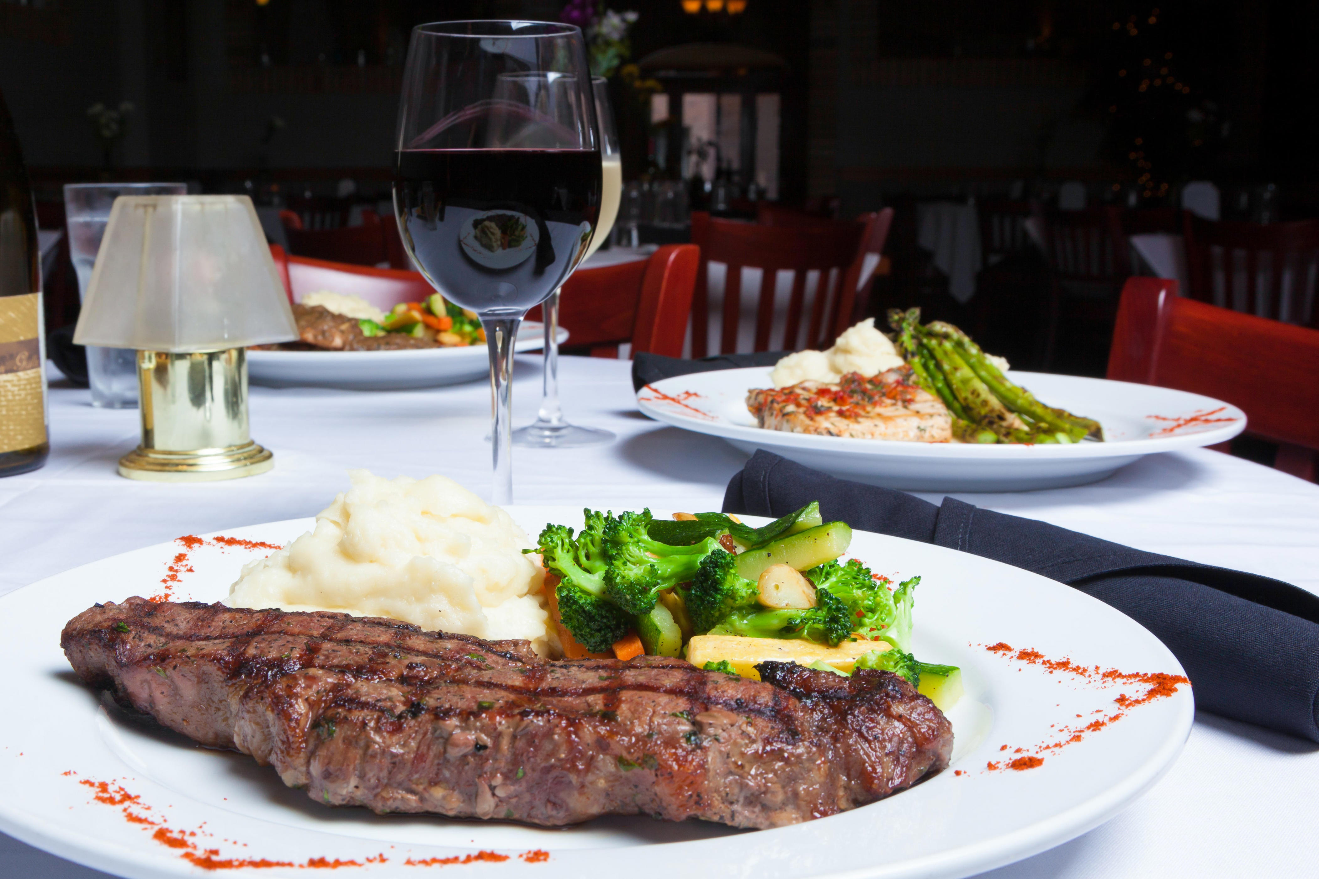 Steakhouse owner shares the 4 dishes worth splurging on at a high-end ...