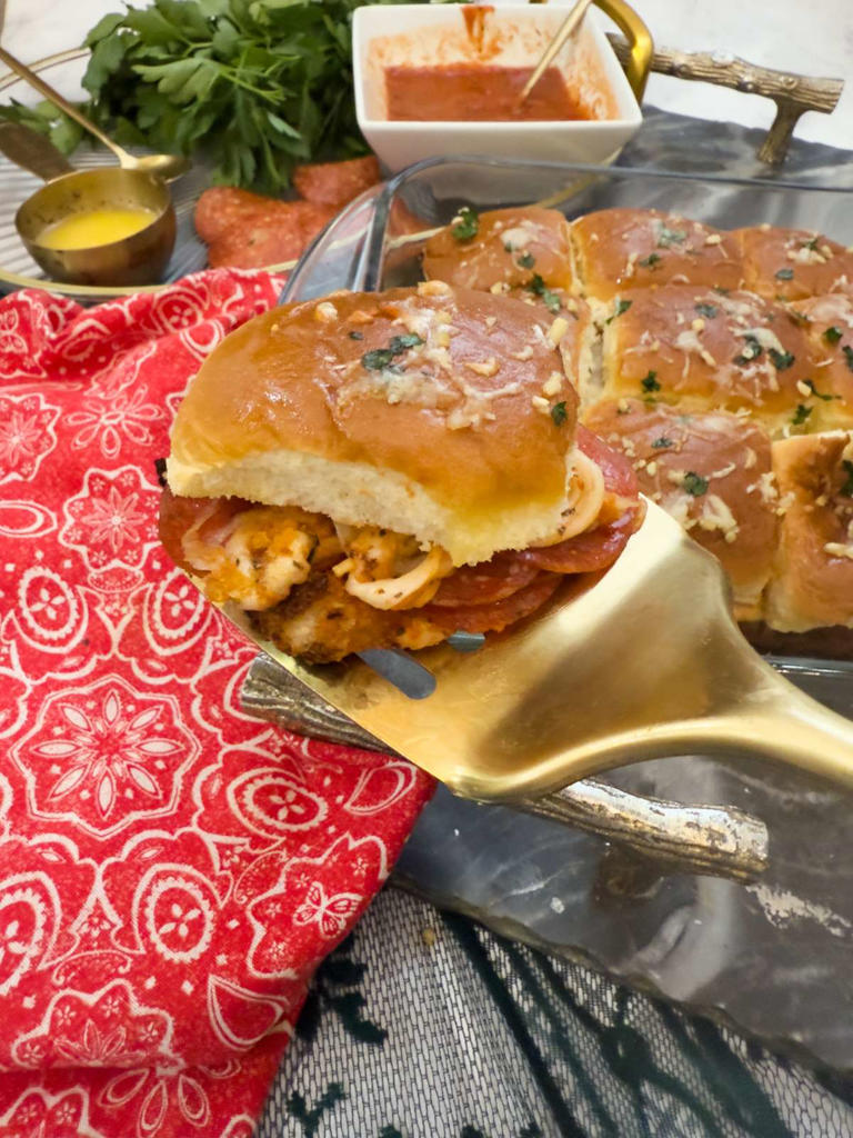 How to make the best pizza sliders