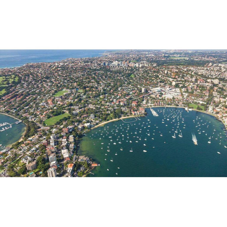 Melbourne's $150 million mansion shatters Sydney's luxury real estate ...