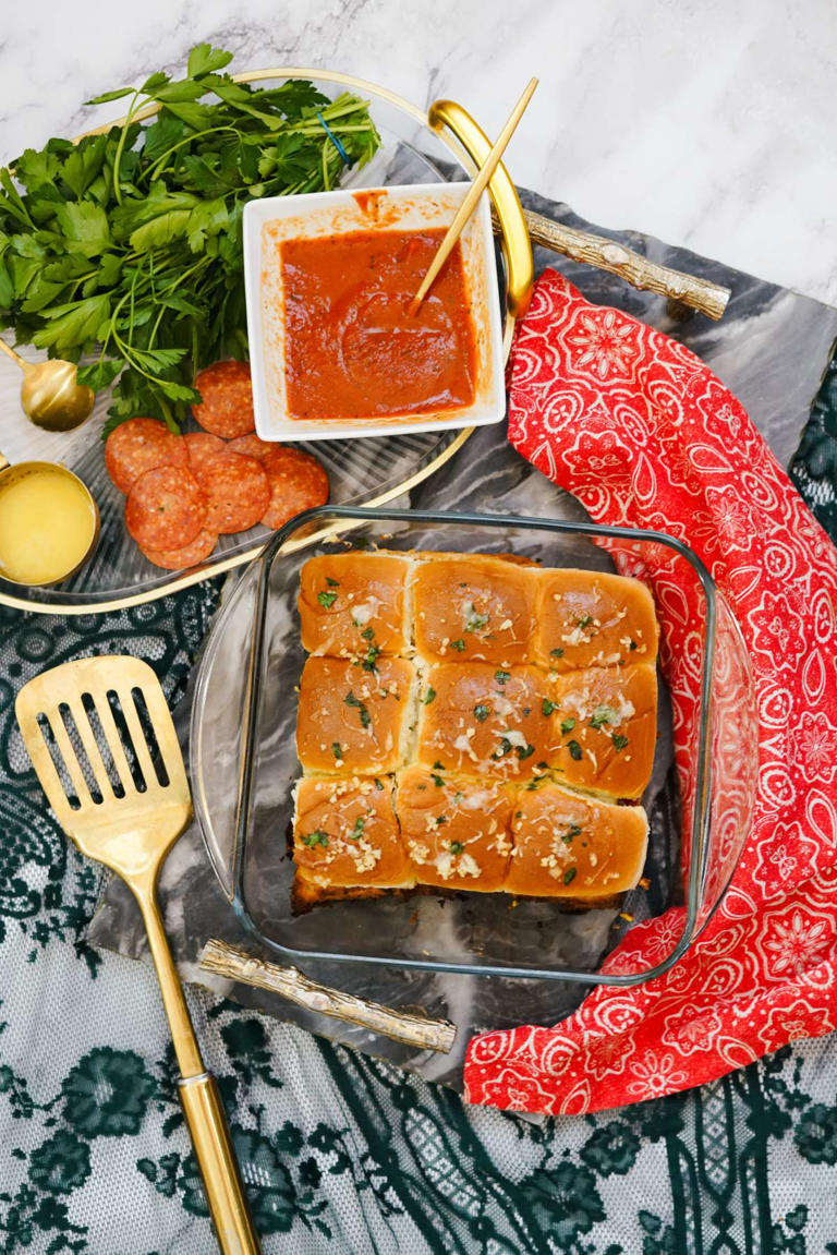 How to make the best pizza sliders