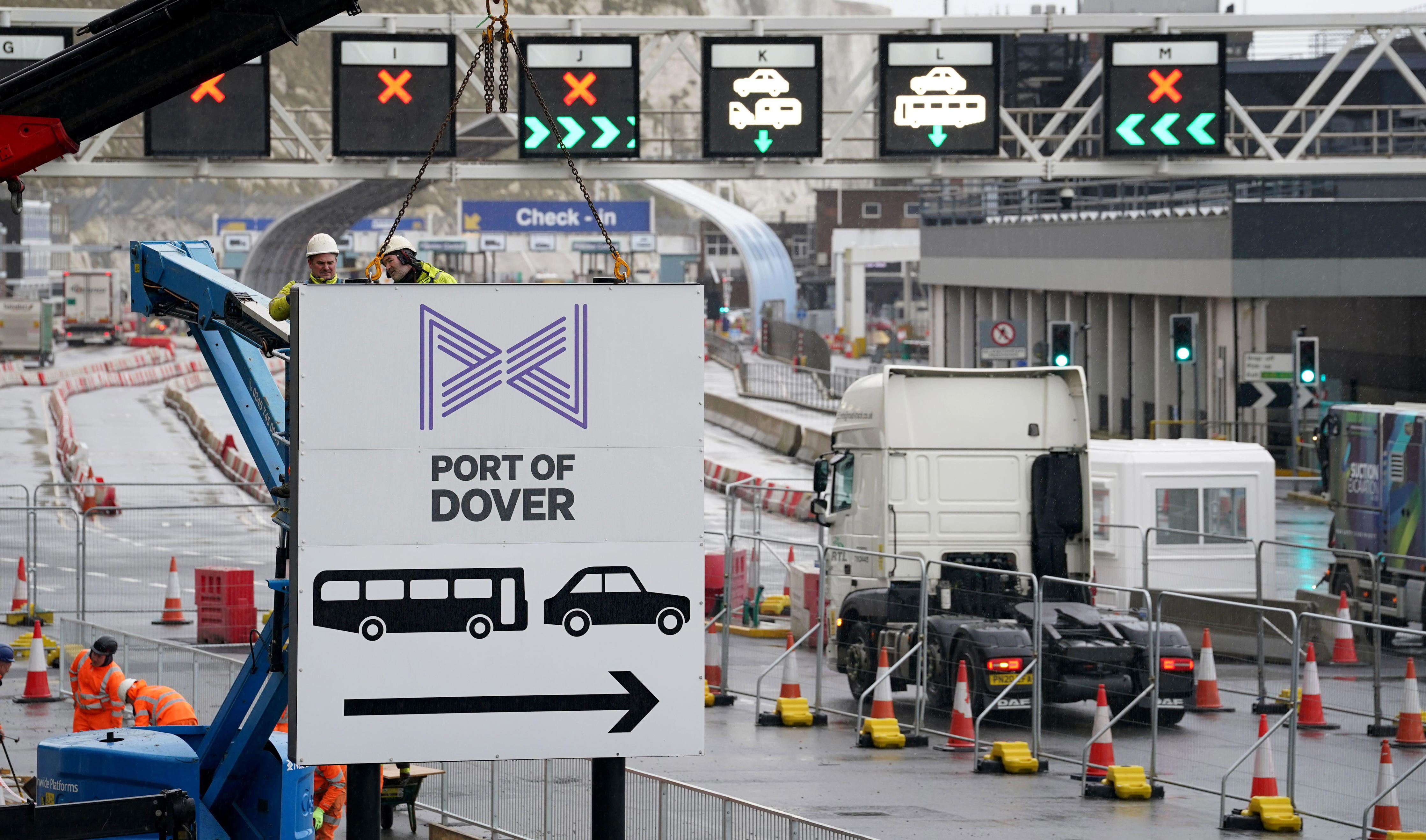 What the new entry-exit system means for Brits travelling to Europe