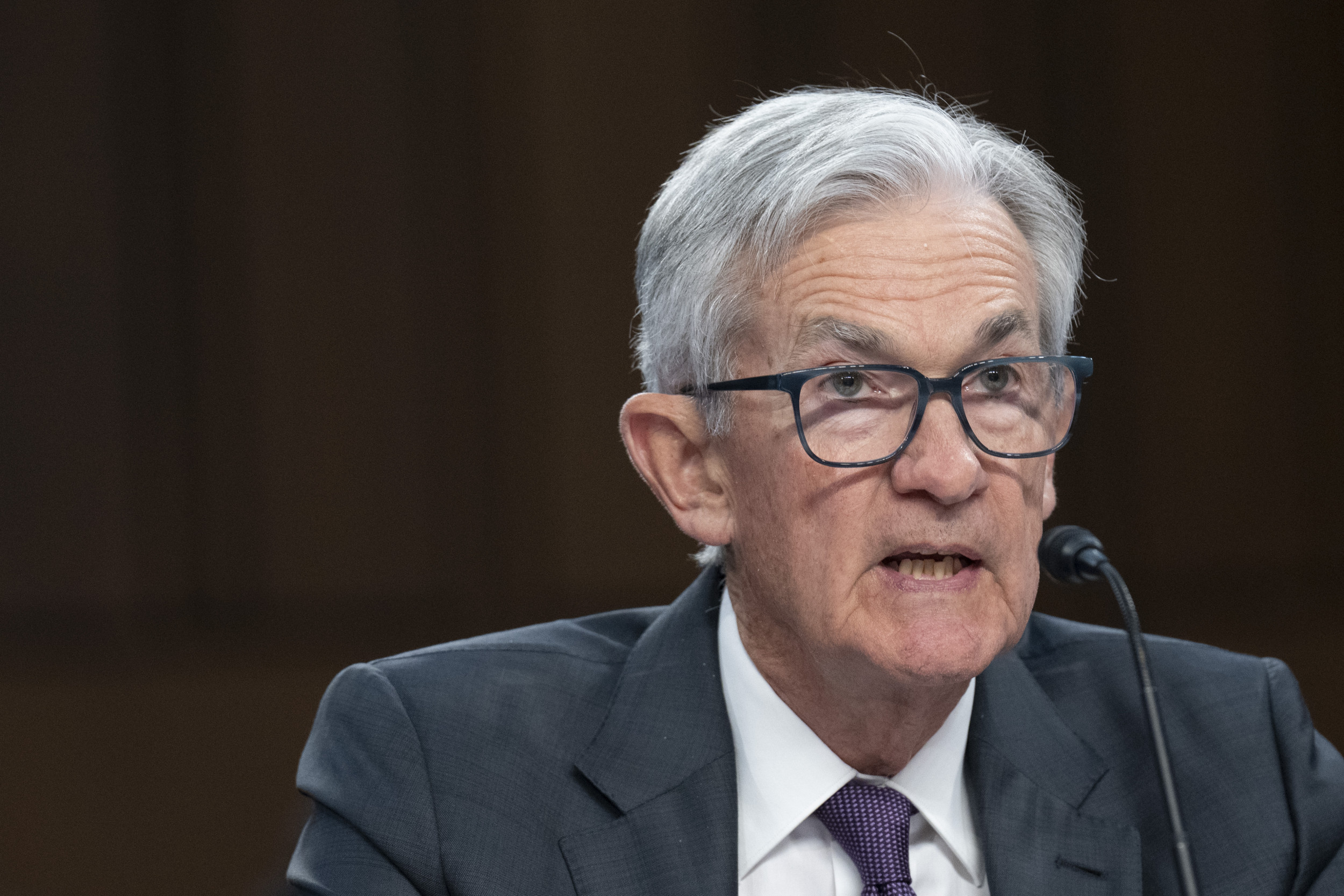 Powell Says The Fed ‘Not In A Hurry’ To Reduce Interest Rates