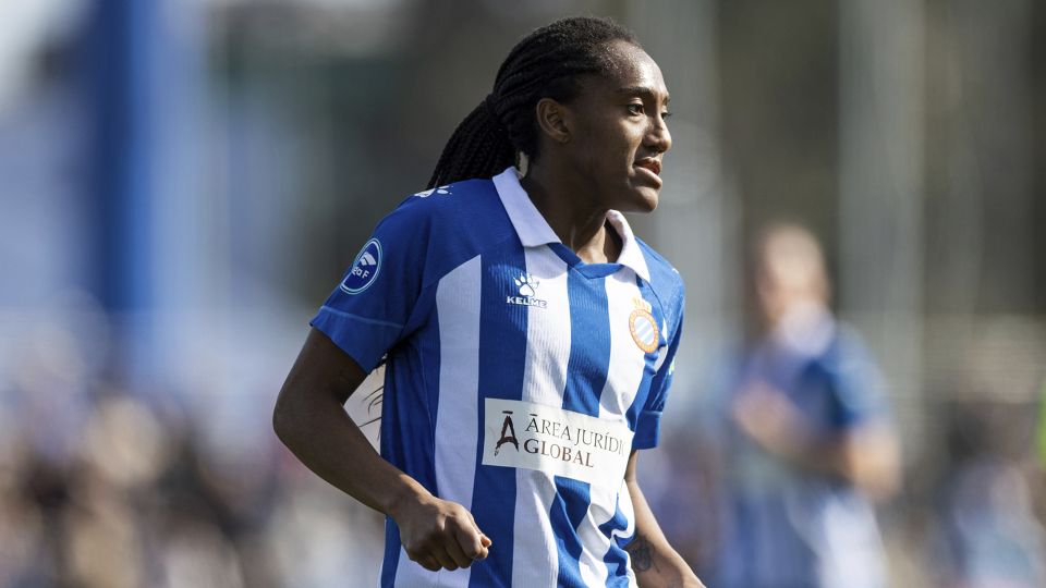 Barcelona player Mapi León denies ‘touching the private parts’ of an ...