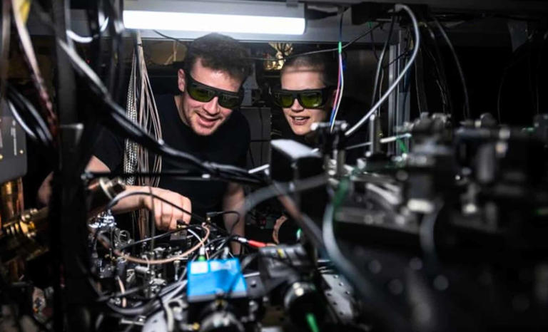 Scientists at Oxford Achieve Quantum Teleportation Breakthrough with ... Scientists at Oxford Achieve Quantum Teleportation Breakthrough with ...