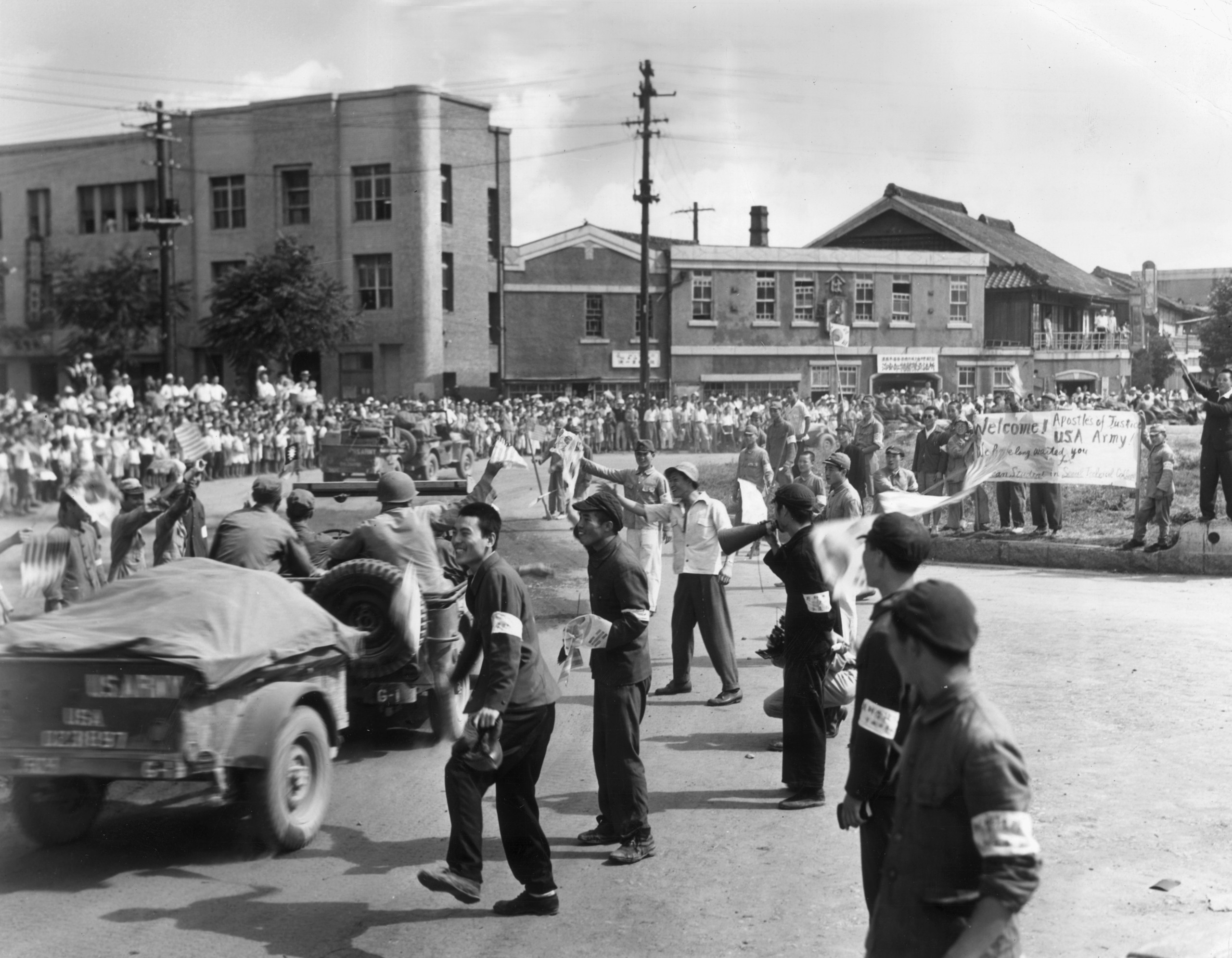 WWII: What was the internment of Japanese Americans all about?