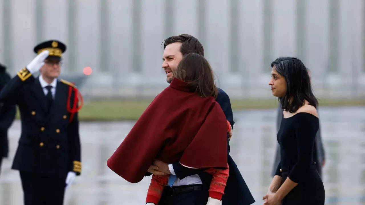 Second Lady Usha Vance turns heads in black, off-the-shoulder ensemble ...