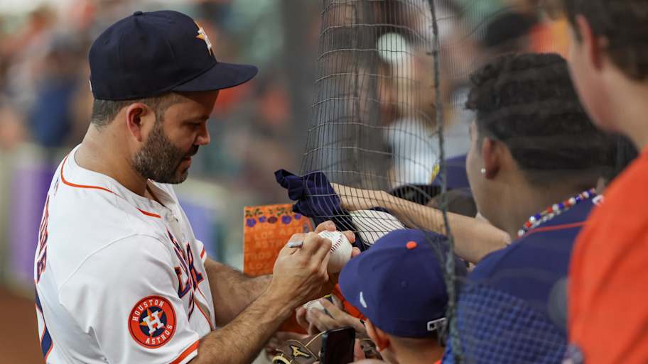 Houston Astros Manager Praises Superstar for Team-First Mentality