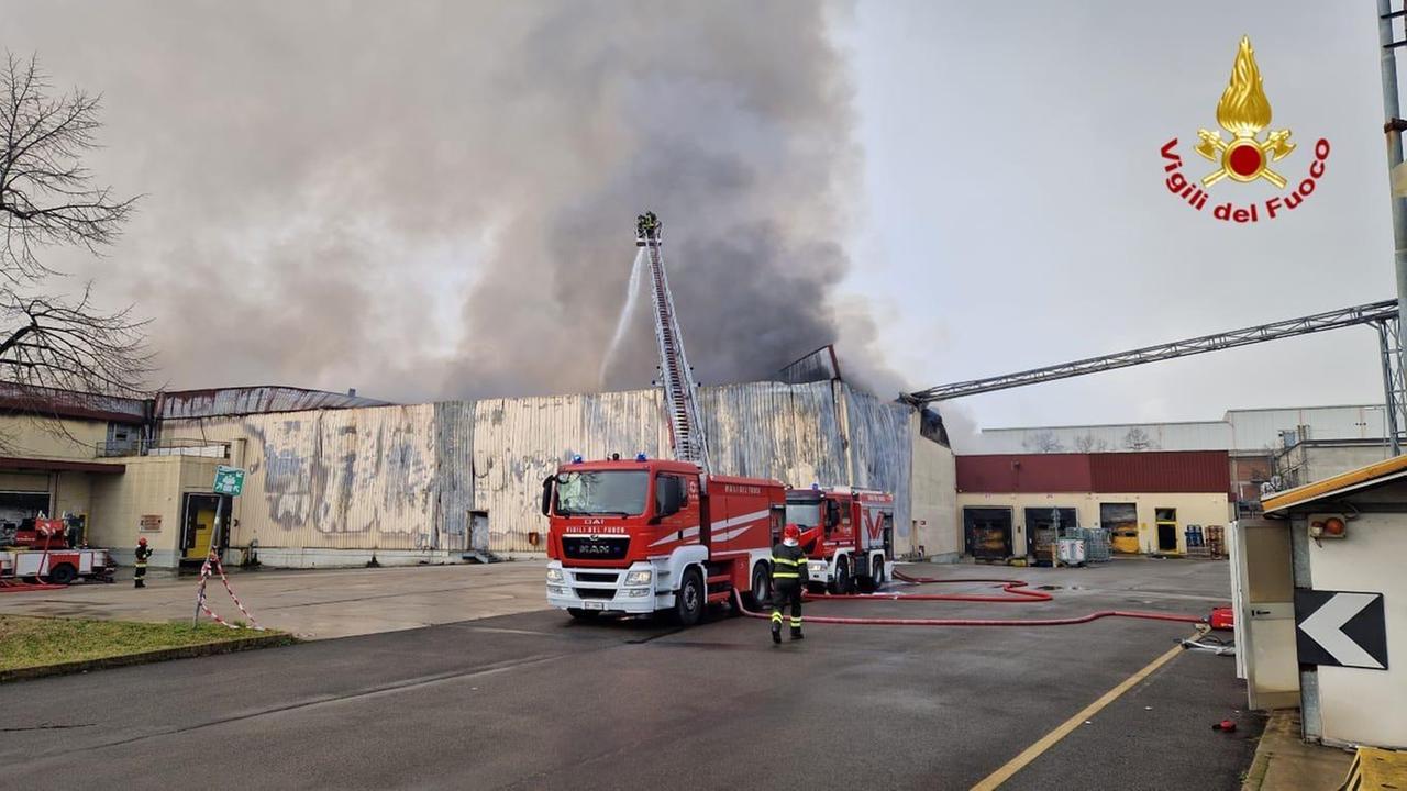 Incendio Inalca, l’azienda: «Impegno a garantire il futuro per 180 ...