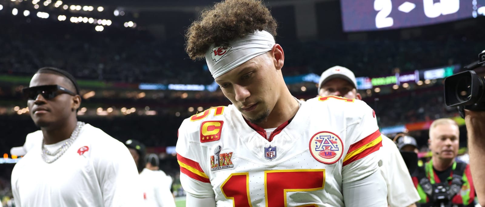 Video Appears To Show Patrick Mahomes Disrespecting Chiefs Teammate ...