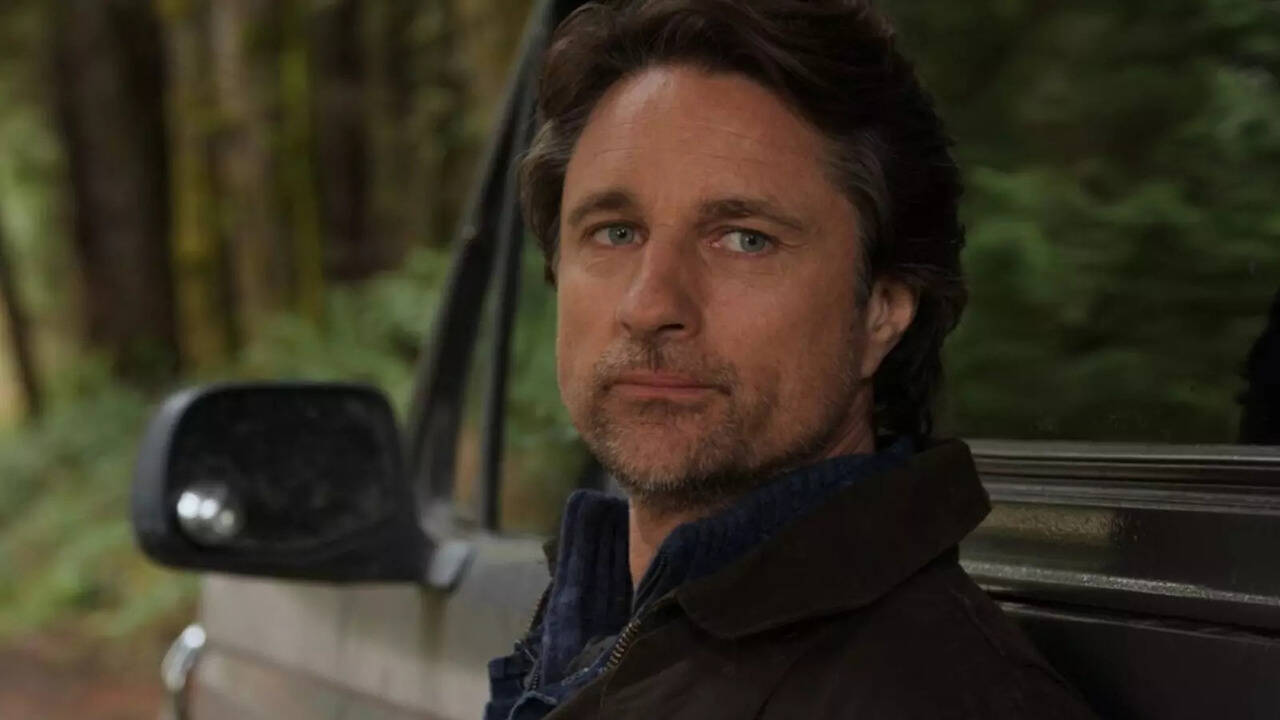 Fan Loses $375,000, Relocates To New Zealand After Scammer Pretends To ...