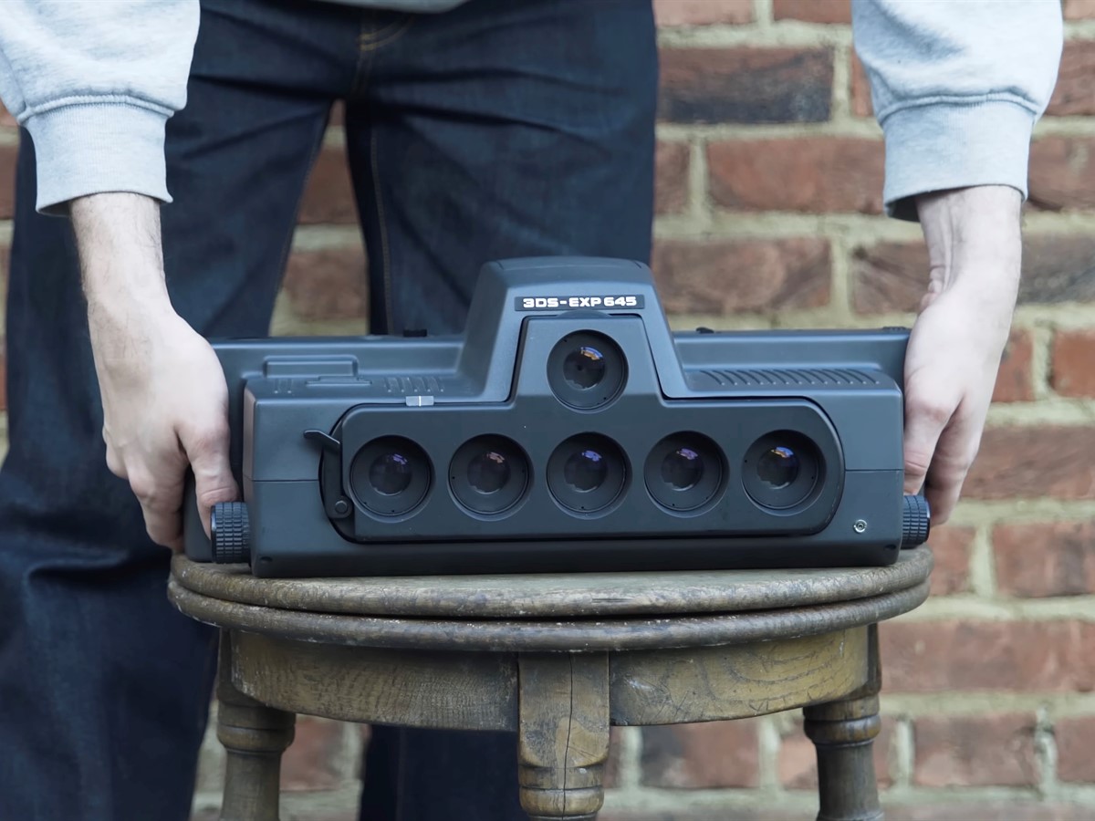 Has anyone seen the manual for this six lens, medium format camera?