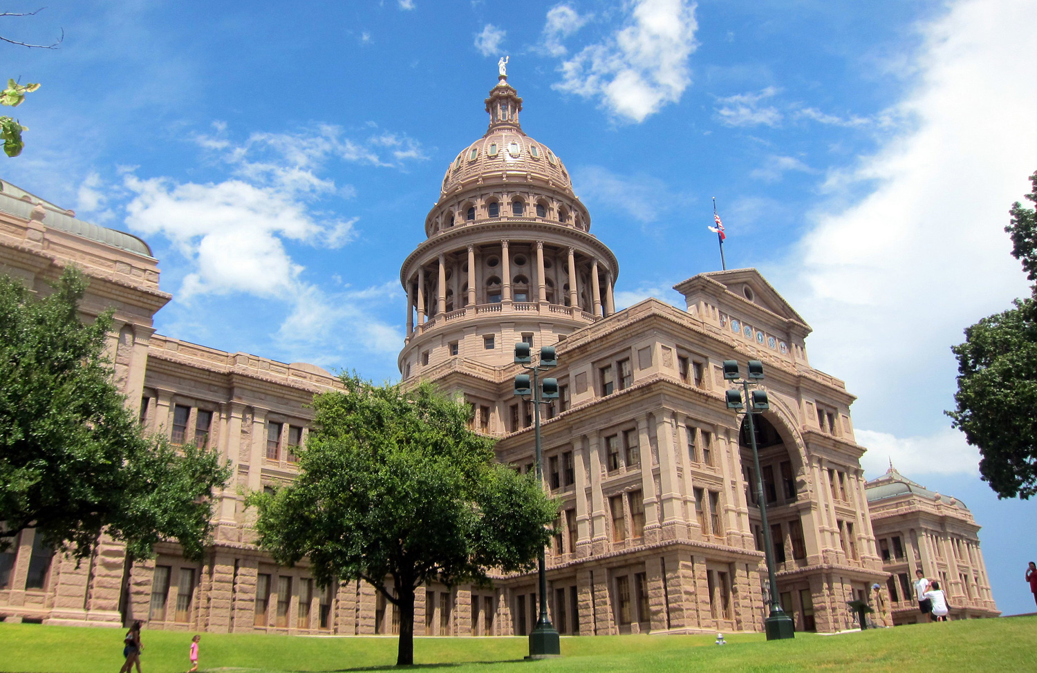 Opinion: Texans deserve better than misplaced priorities