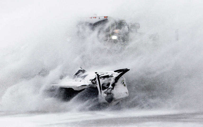 Which streets get plowed first in Milwaukee?