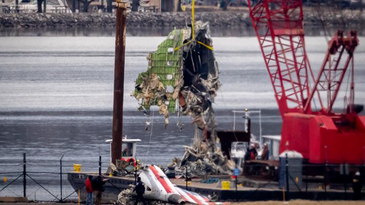 Potomac River 'fully restored' after mid-air collision, U.S. Army Corps ...